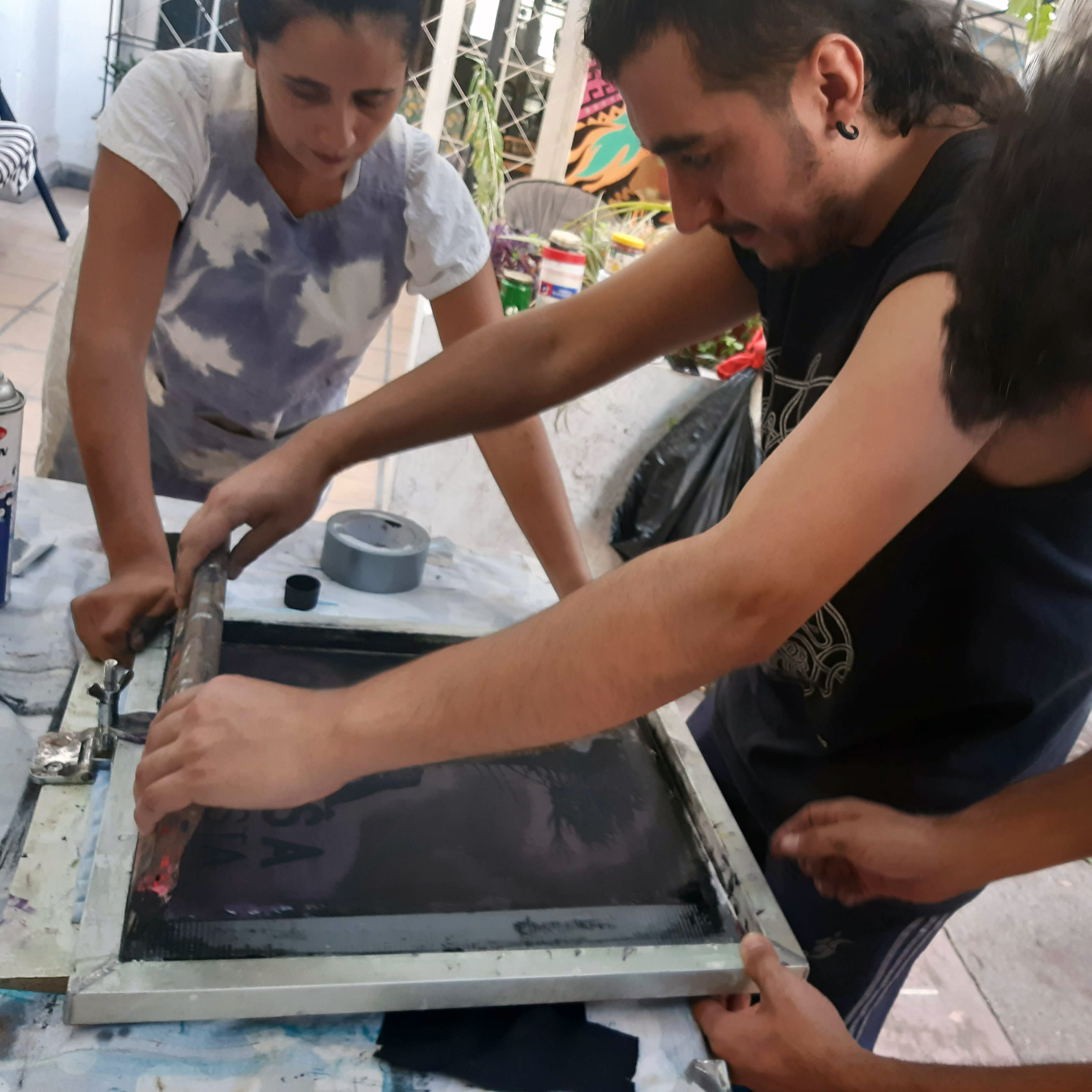 Clase Serigrafía Estampado sobre Textiles y Papeles