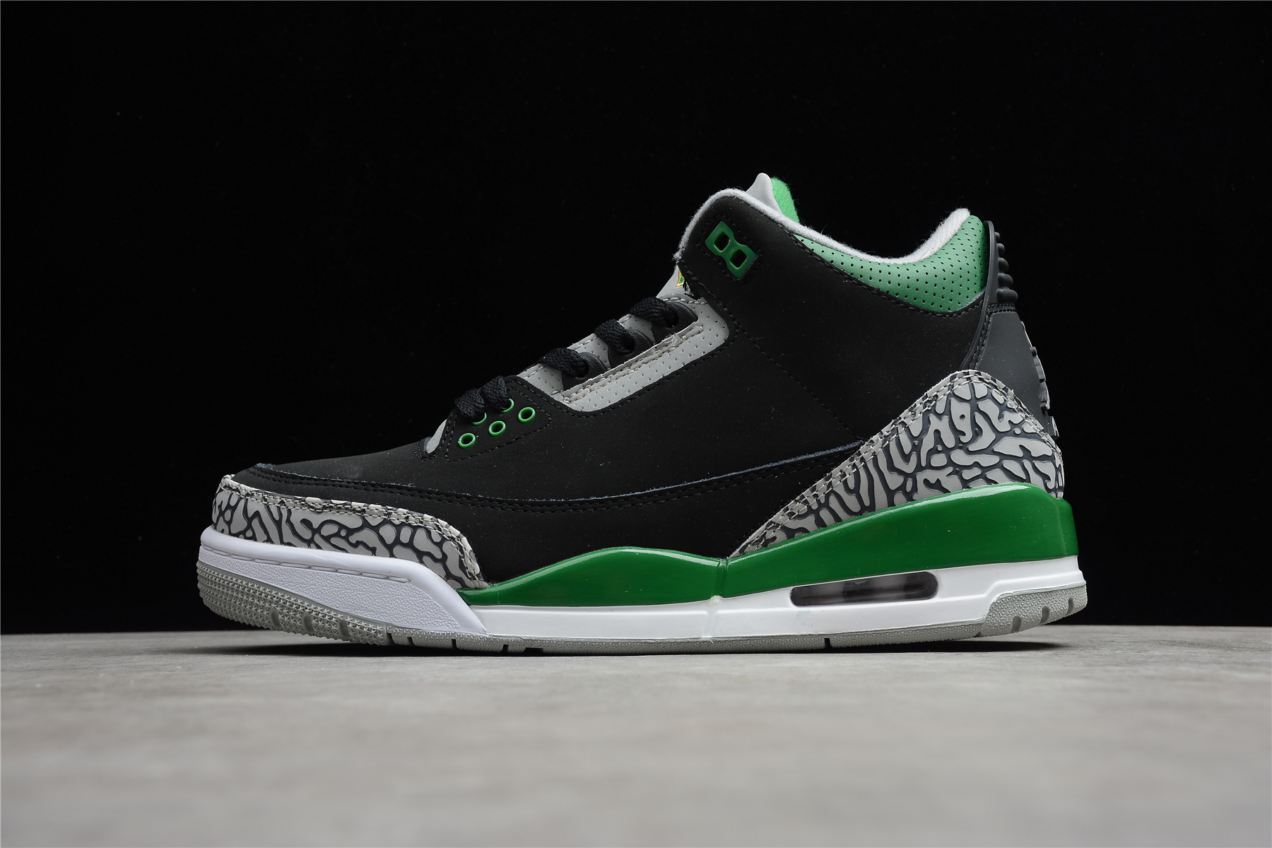Jordan retro 3 pine green