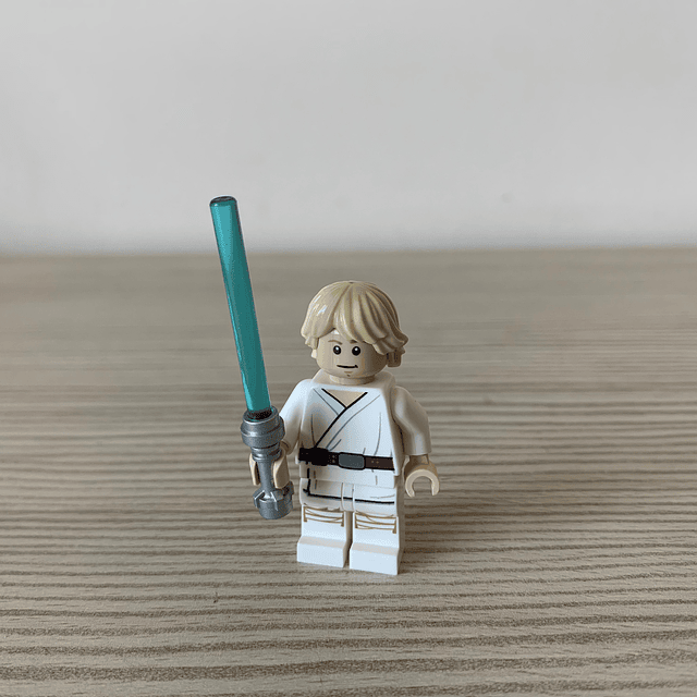 Luke Skywalker (Tatooine, Smiling)