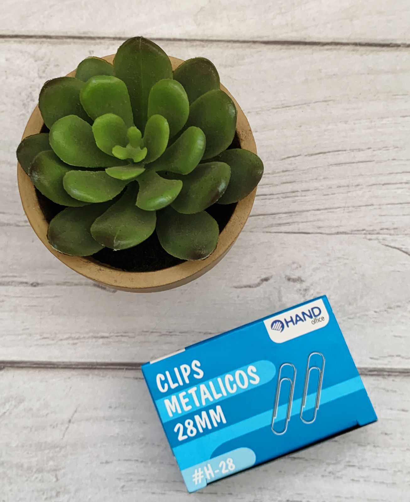 Clip Metalico 28 mm 100 Und Hand.