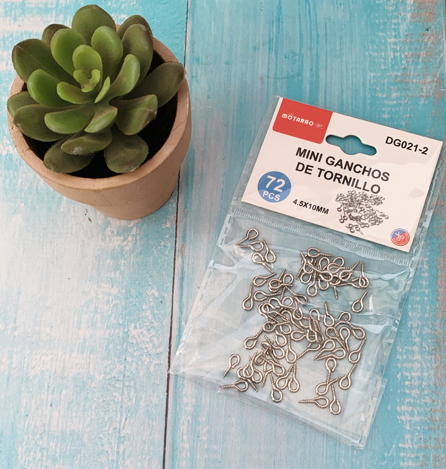 Set Mini Ganchos De Tornillo 72 Unidades Motarro