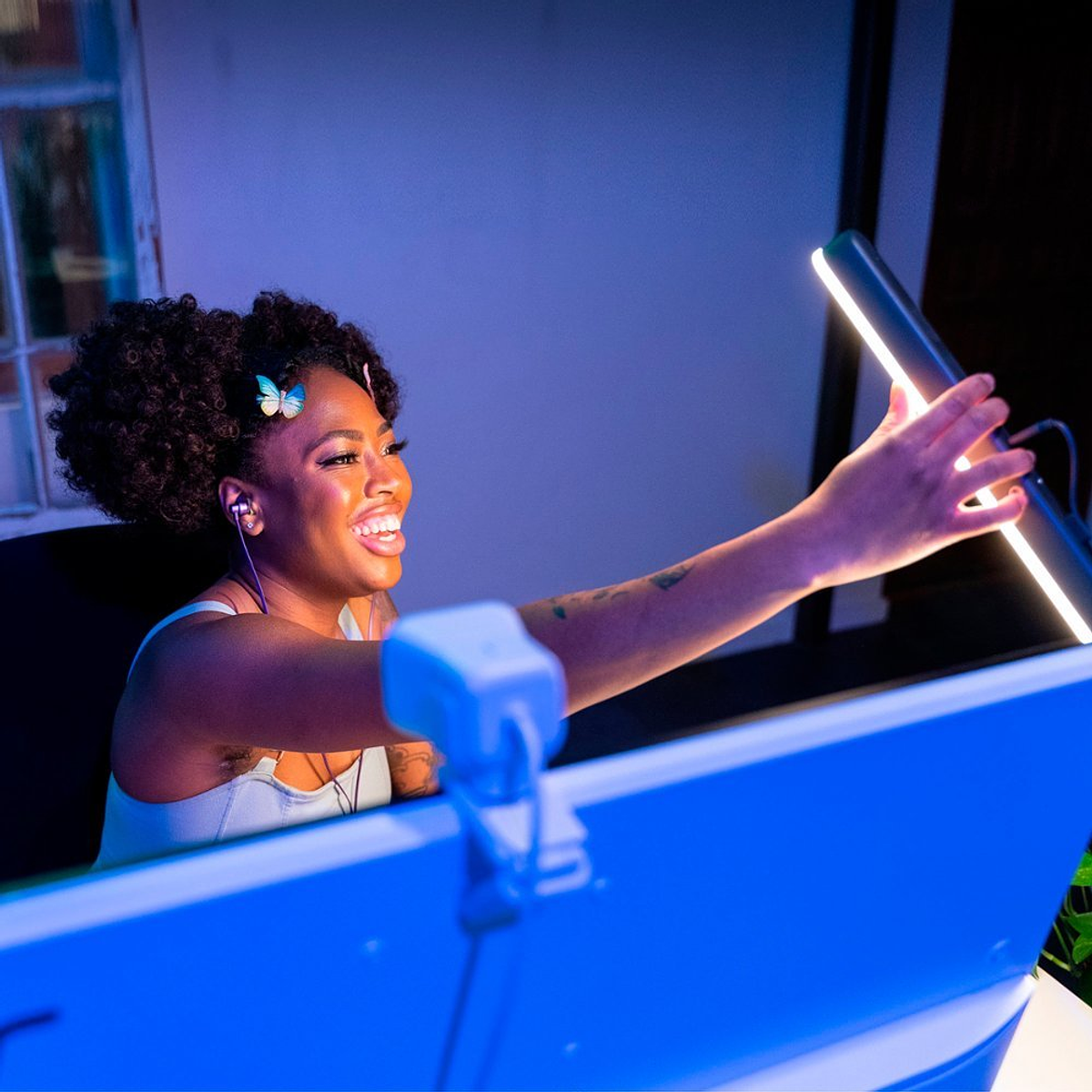 Logitech - Litra Beam Premium LED Streaming Light with TrueS