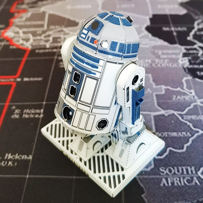 3d puzzle metálico Robot R2-D2