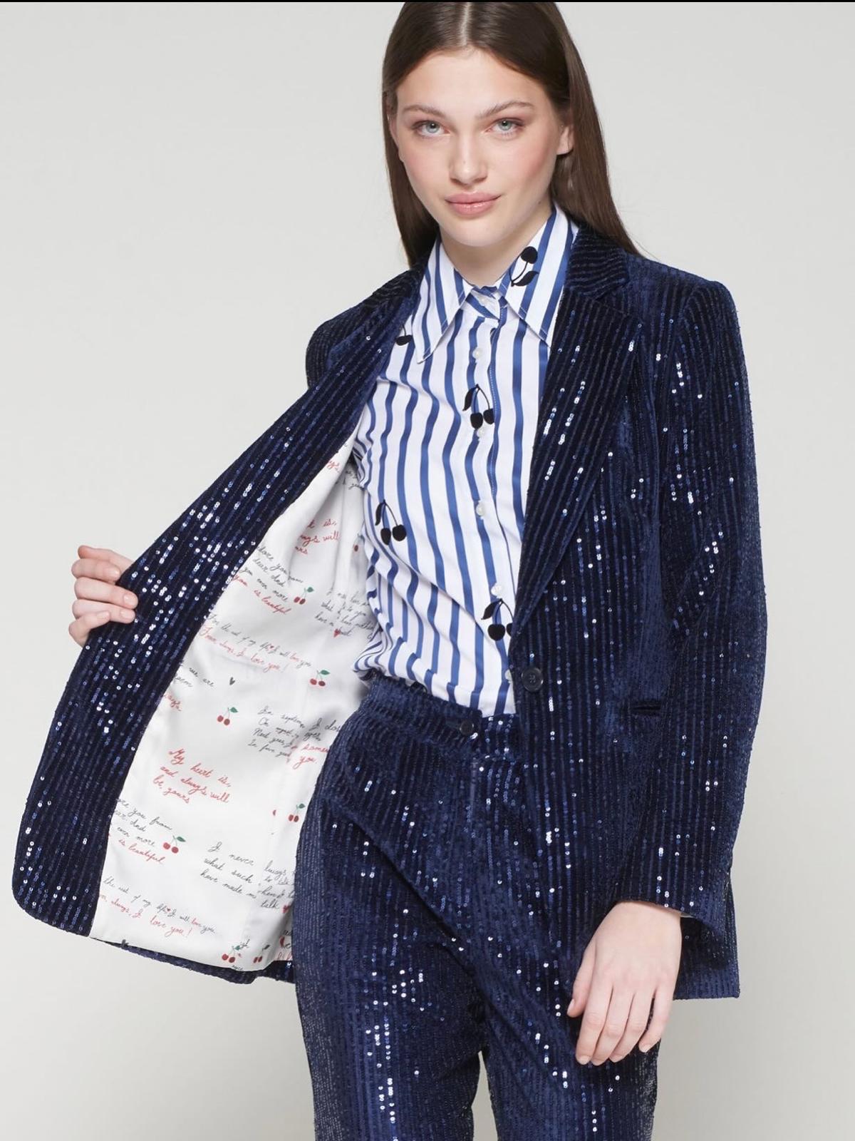 Vilagallo jacket, crafted in a shimmering fabric