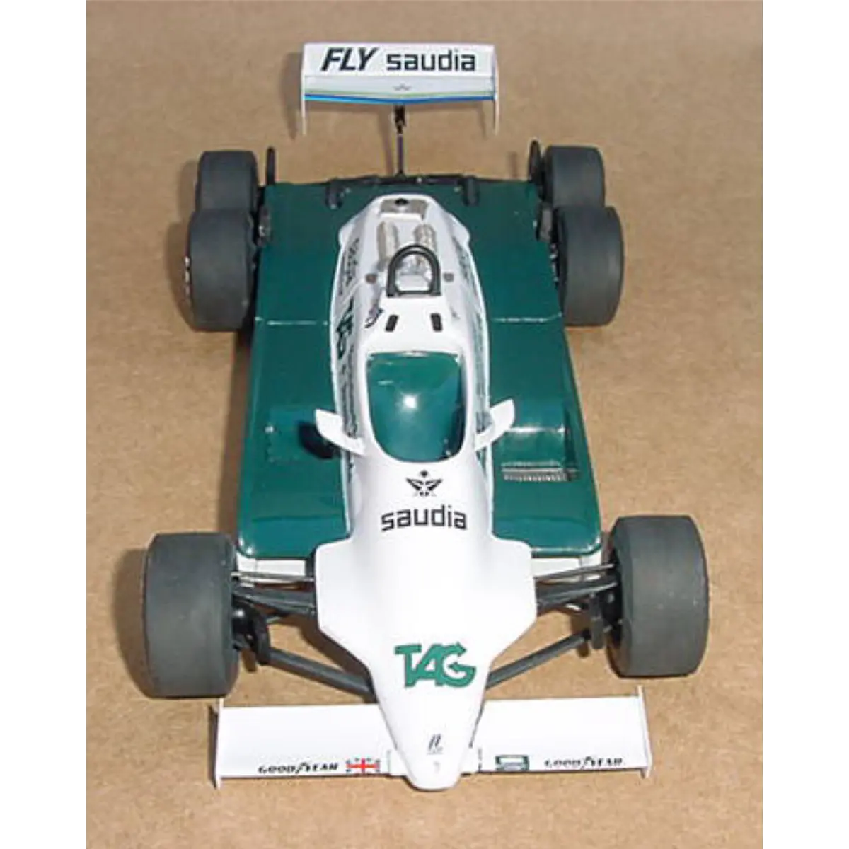 1/20 F1 Resin kit - Williams FW07D - Six wheels - TRIBUT...