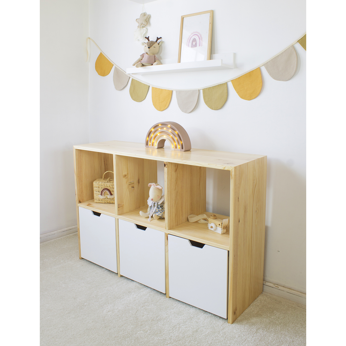 Mueble organizador con cajones / ruedas ocultas