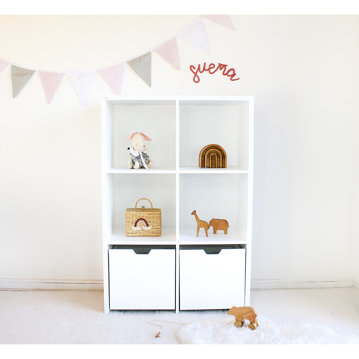 Mueble organizador con cajones / ruedas ocultas