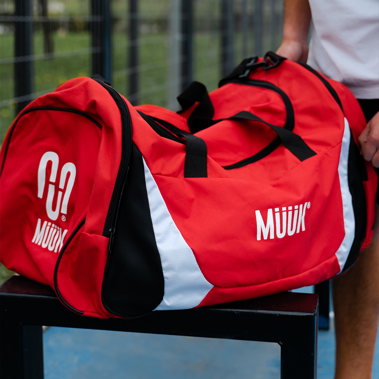 Bolso Deportivo Rojo Muuk 66 lts | MUUK