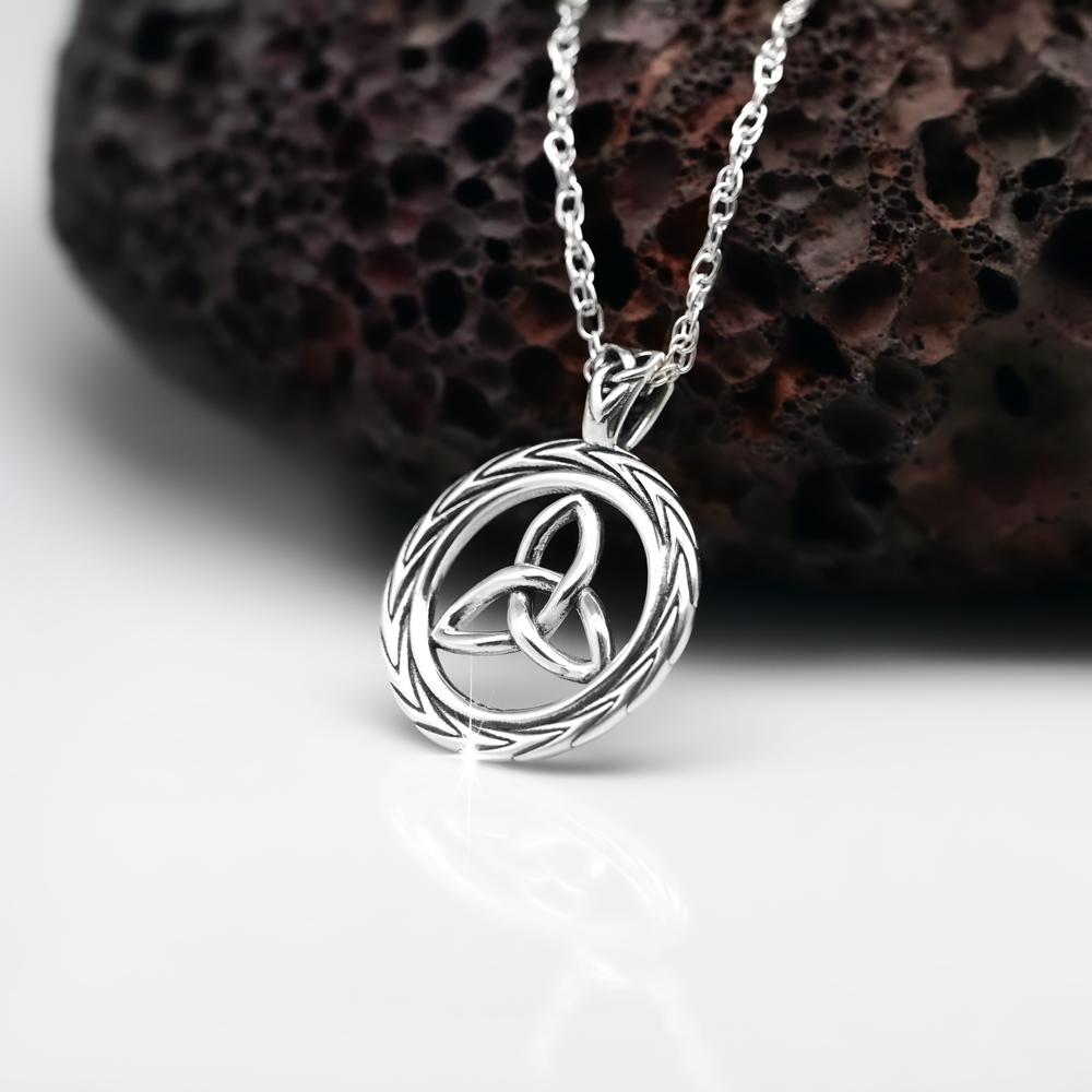 Triqueta, Triquel Circular