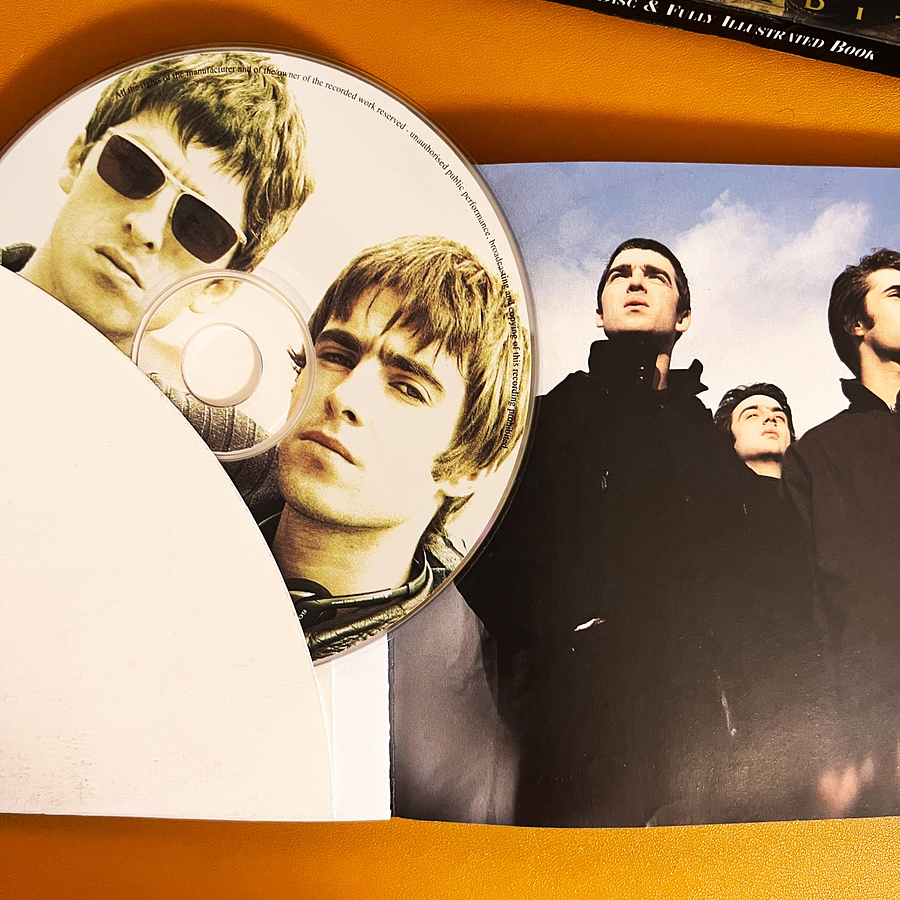 Oasis - Interview Disc & Fully Illustrated Book