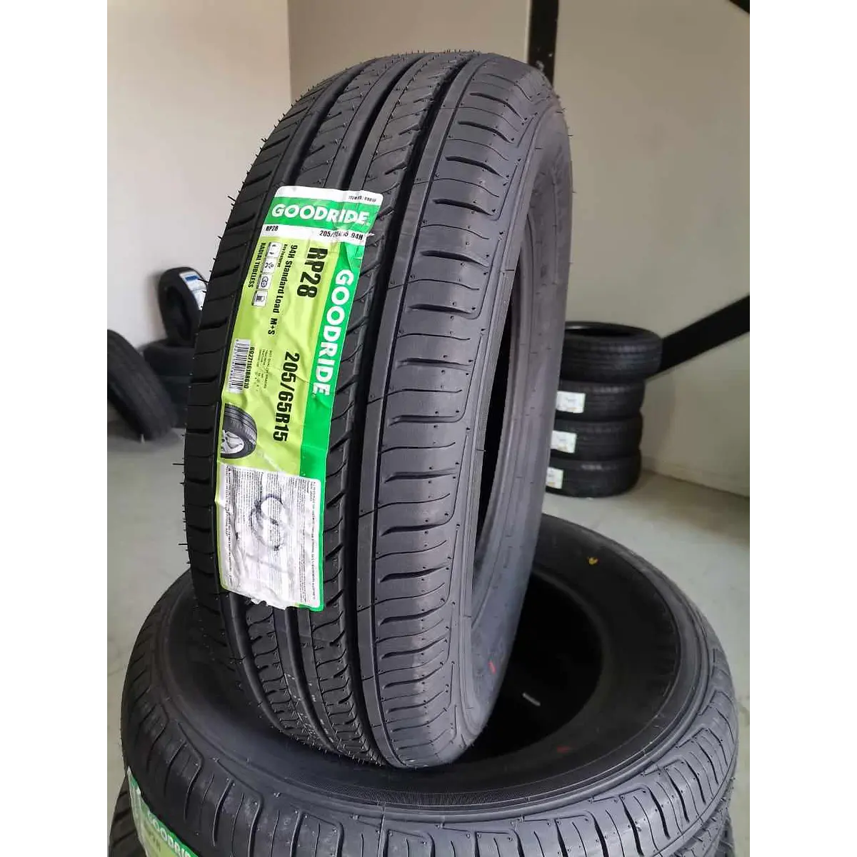 Neumatico 205/65R15 Goodride RP28