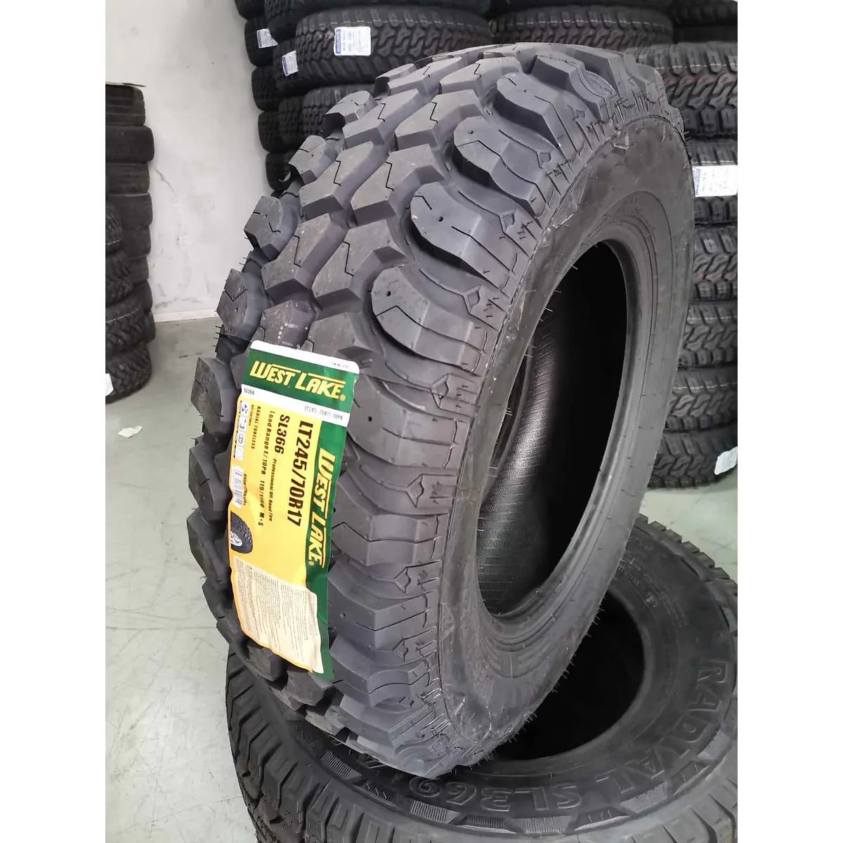 NEUMATICO 245/70R17 119/116Q WESTLAKE SL366