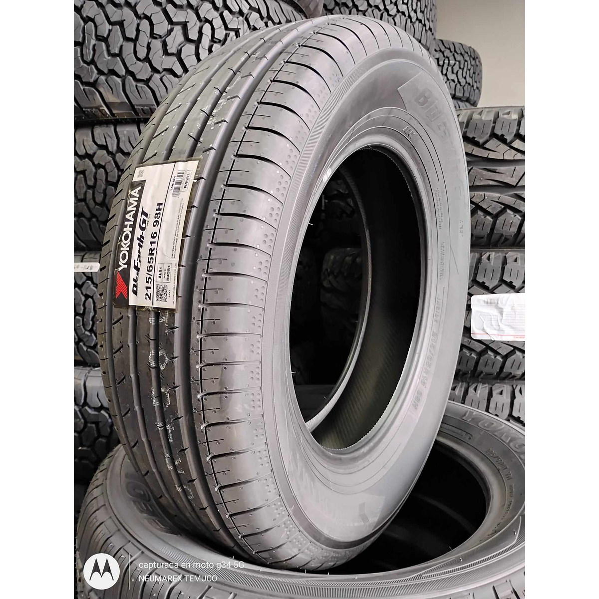 NEUMATICO 215/65R16 98H YOKOHAMA BLUEARTH GT AE51