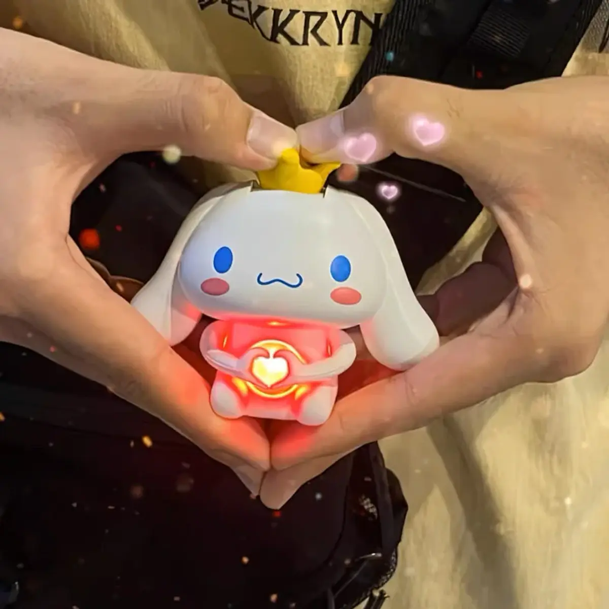 Figura Cinnamoroll Luz de Corazón