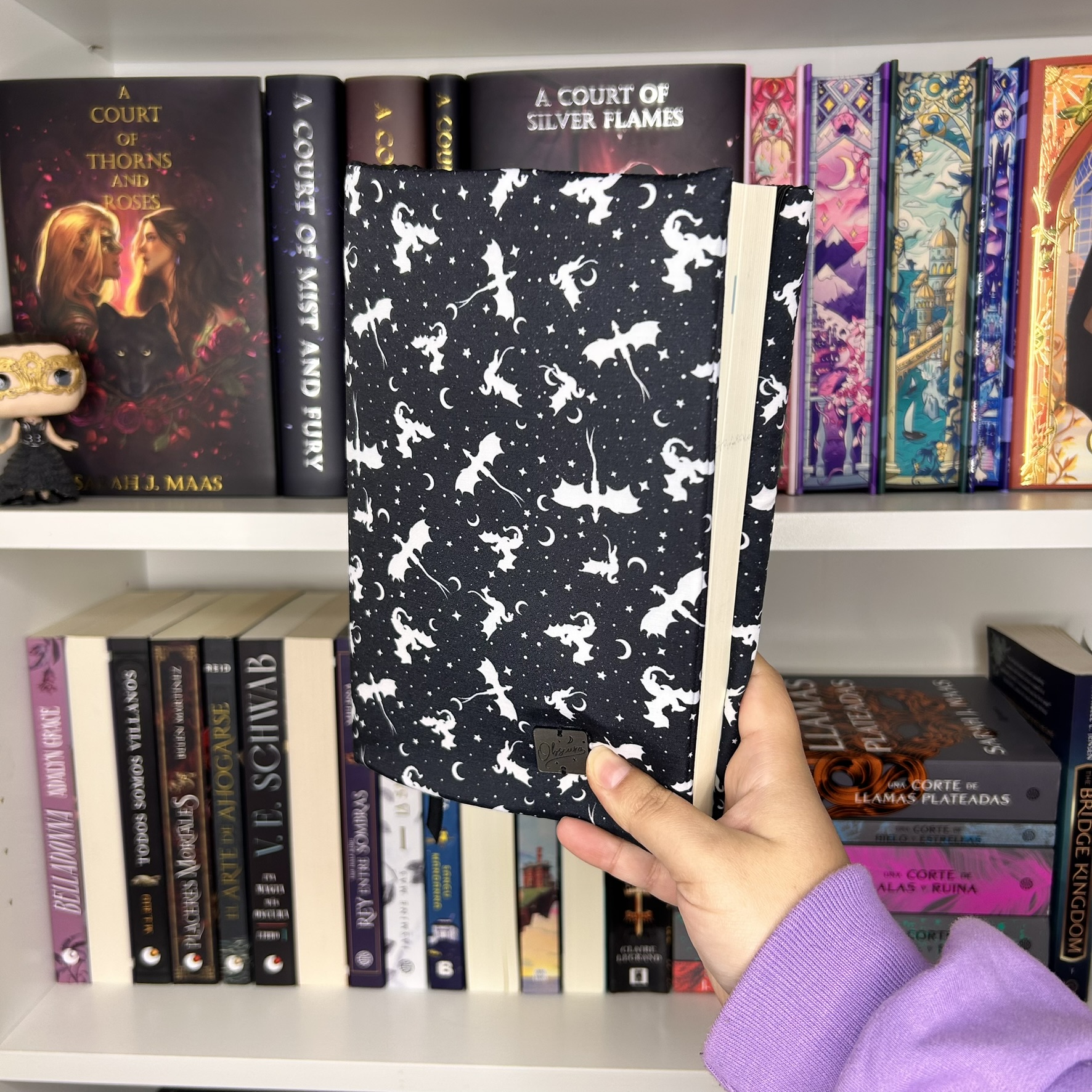 DRAGONES DUST JACKET