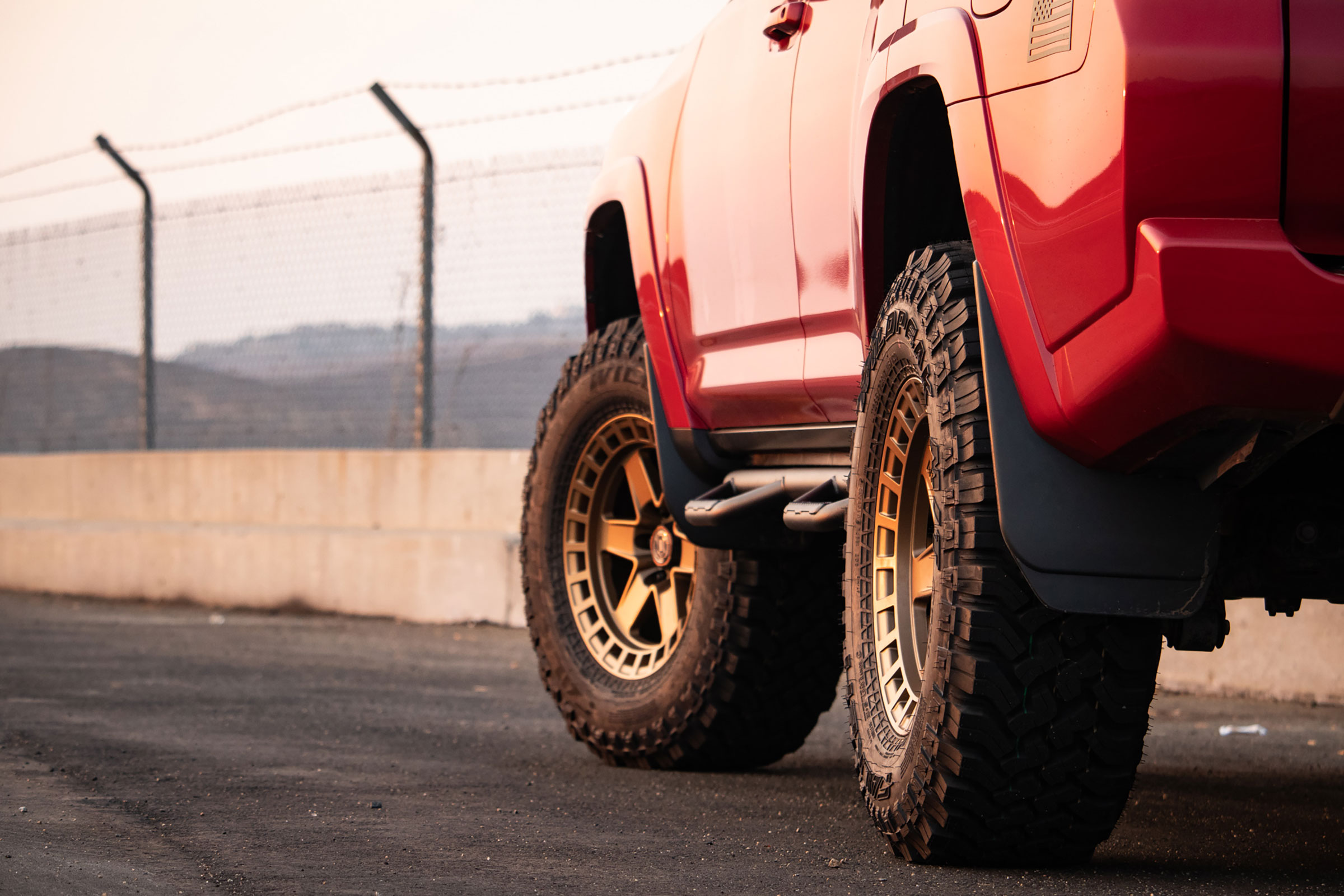 Llanta ICON RAIDER R17 6X139.7 OFFSET 0MM