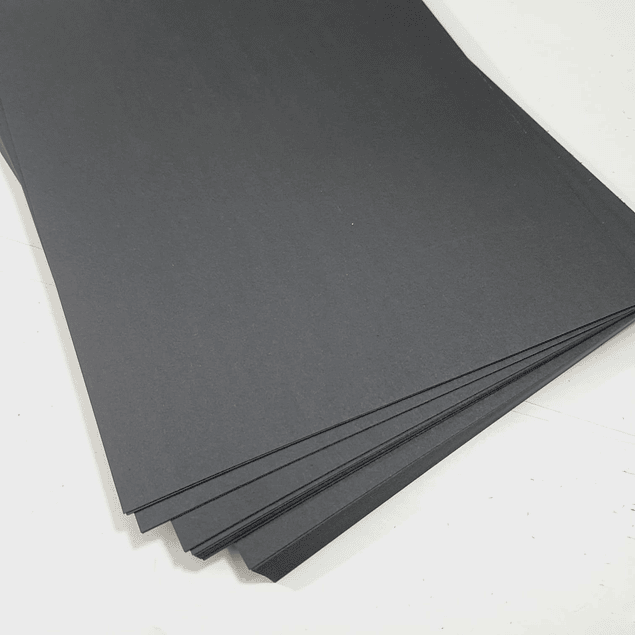 Cartulina Negra 220grs A4