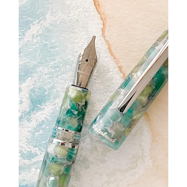 ESTERBROOK PLUMA ESTIE GREEN GLASS SILVER TRIM