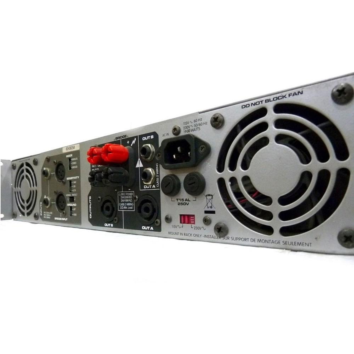 APLIFICADOR DE PONTECIA PEAVEY PVI 2500