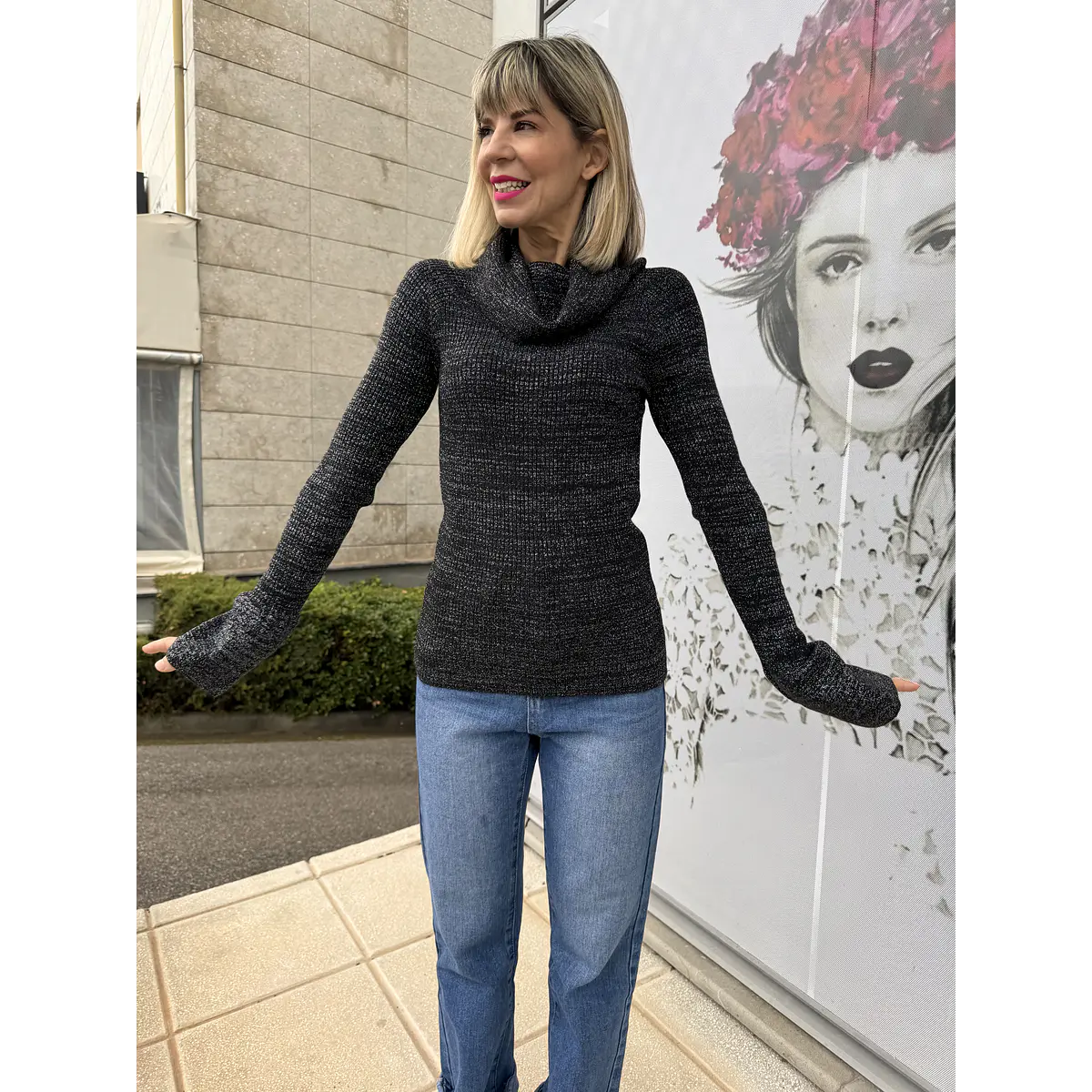 2366 -3 sweater black luxer
