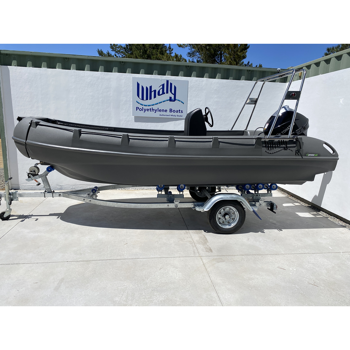 Lancha HDPE Whaly 455R PRO FULL 40 o 60 HP Trailer