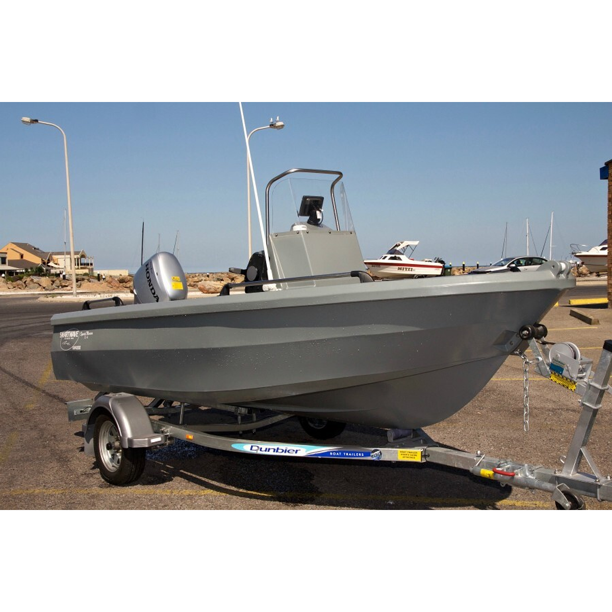 Lancha PE Smartwave 4200 FULL 40 HP y trailer