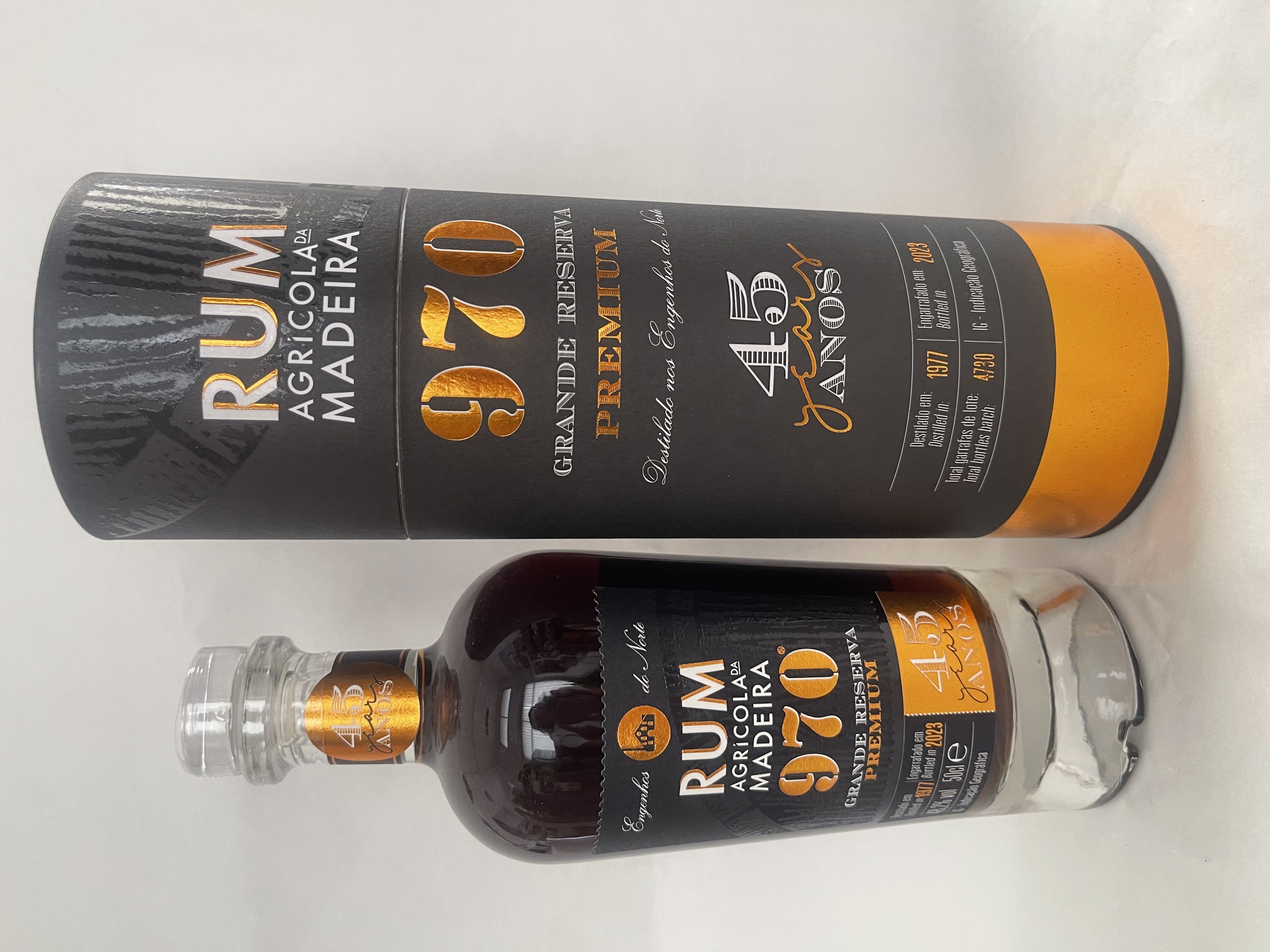 Rum agrícola da Madeira 970 grande reserva PREMIUM 45 anos c