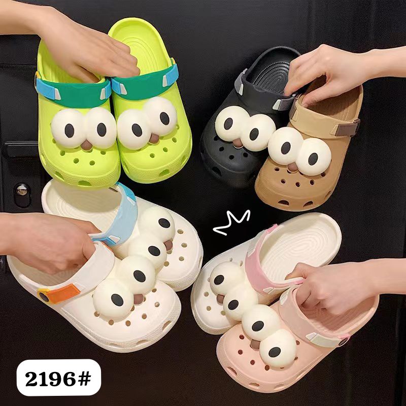 CROCS CON OJITOS 3D MODELO# 2196