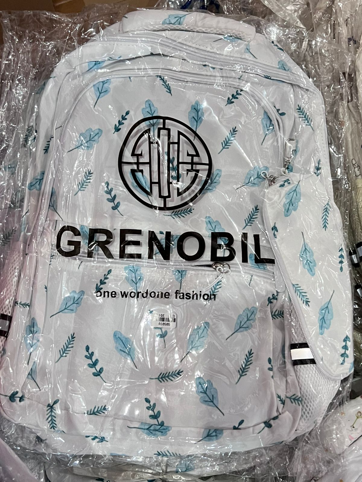 MOCHILA + LAPICERA ESCOLAR JUVENIL GRENOBIL MODELO #A10585
