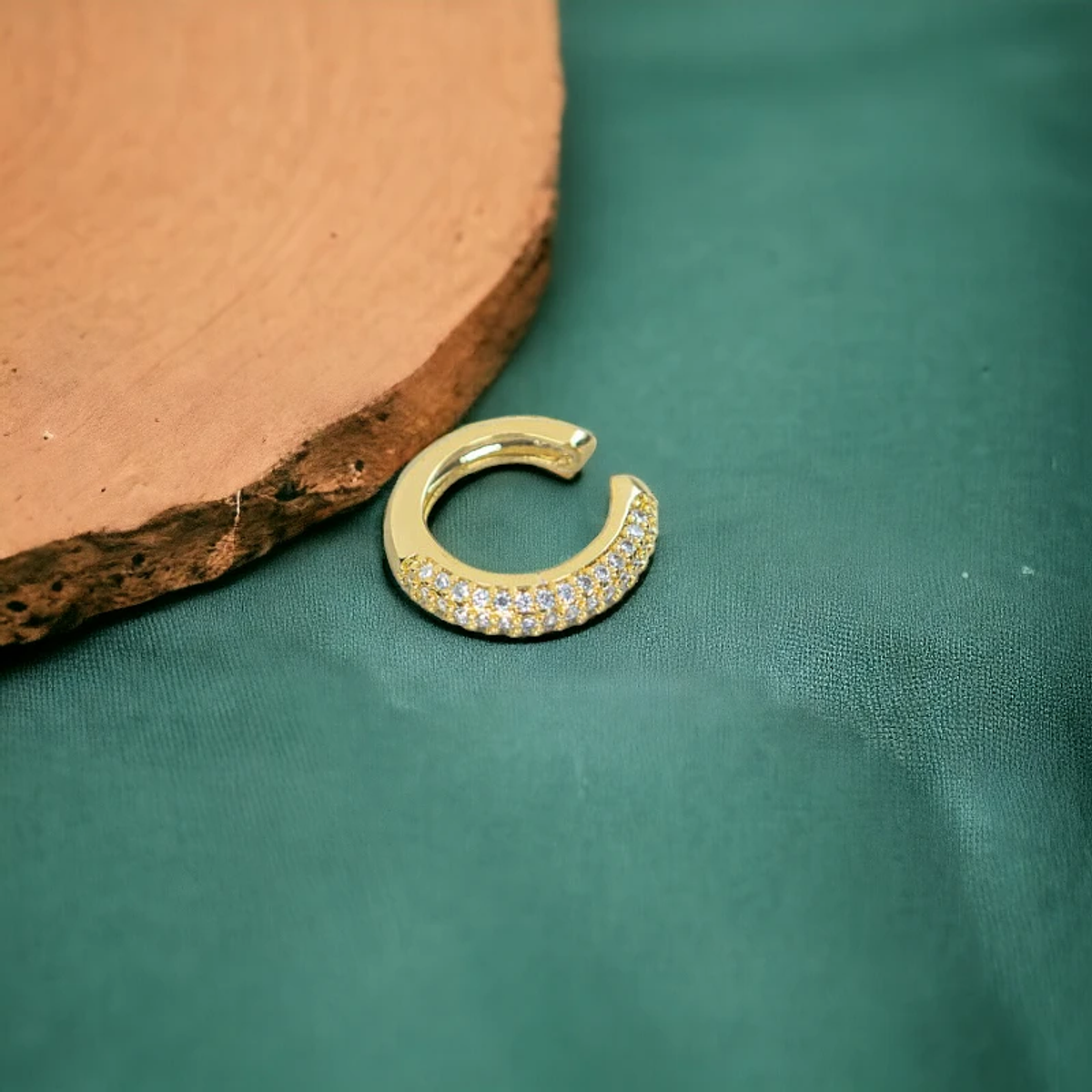 Ear cuff aro con micro incrustaciones dorado Acero inoxidabl