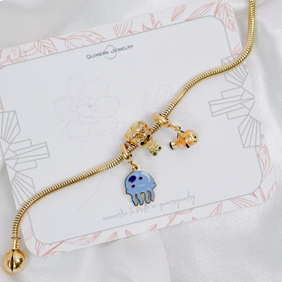 Pulsera tipo Pandora Groot, Nemo, Medusa 3 charms cierre red
