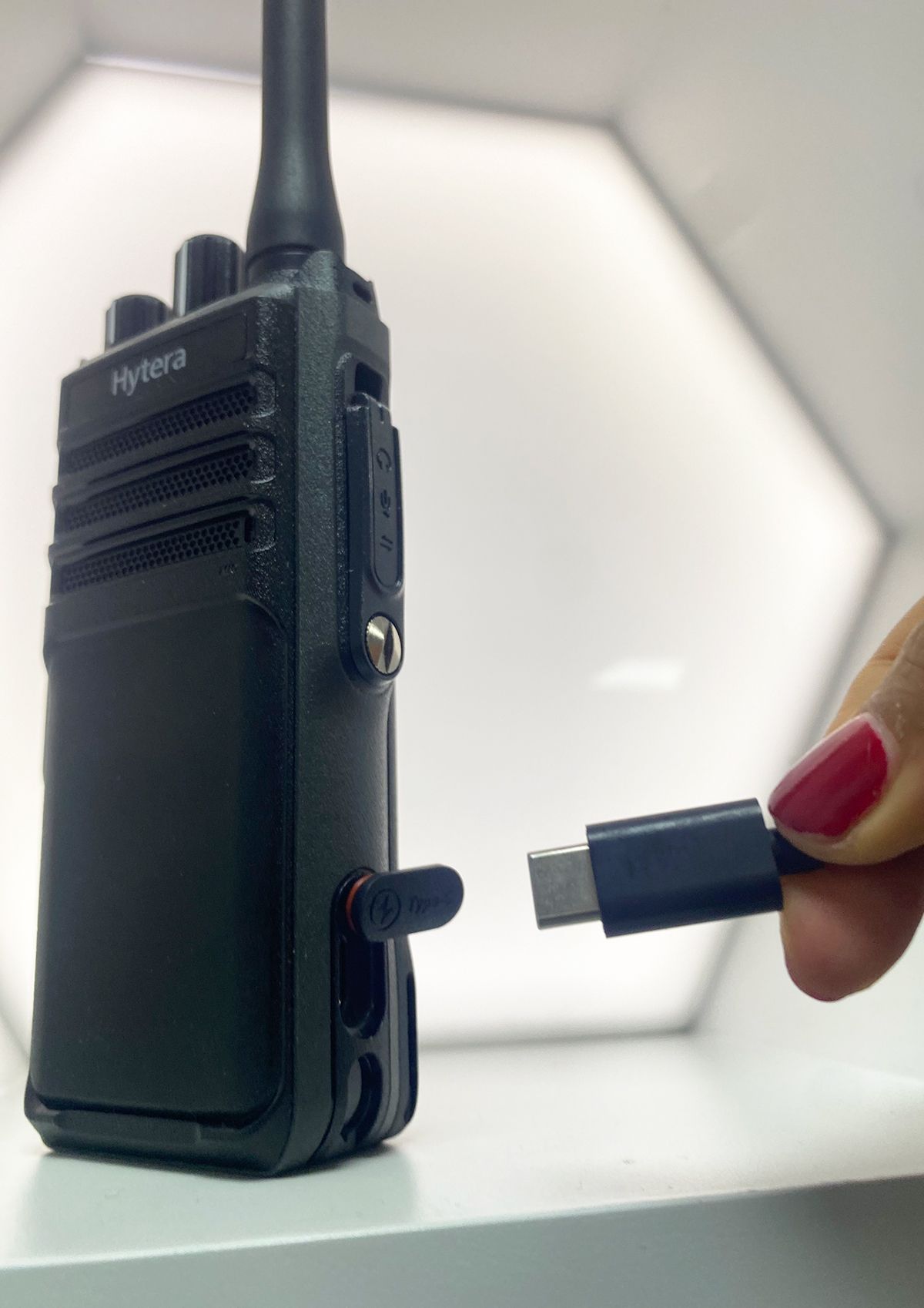 Hytera HP506 VHF 136-174 MHz 256CH Digital y Analogico 5W Ra