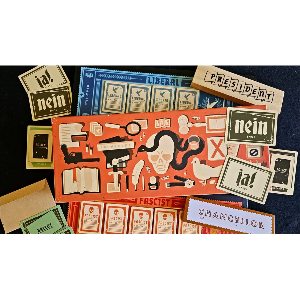 Secret Hitler | Relier: Juegos de Mesa