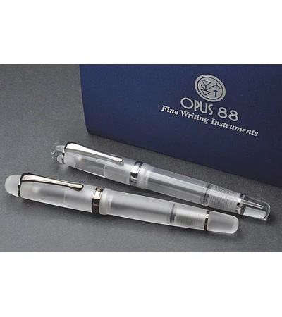 Plumas Opus 88