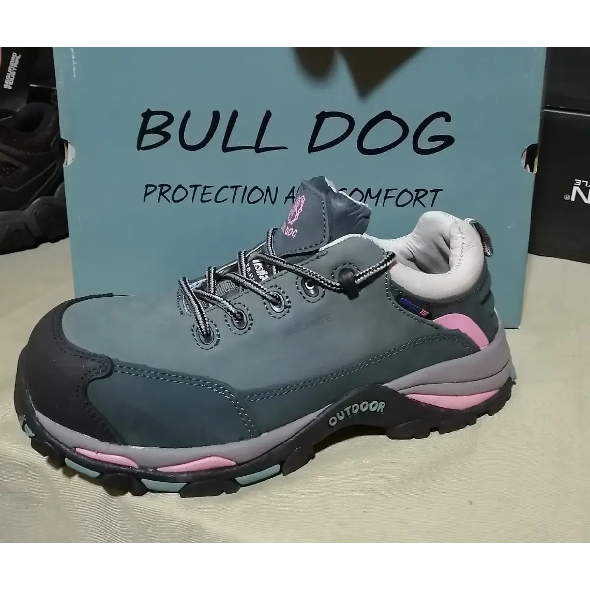 ZAPATILLA DE DAMA SEGURIDAD NADIA BULL DOG