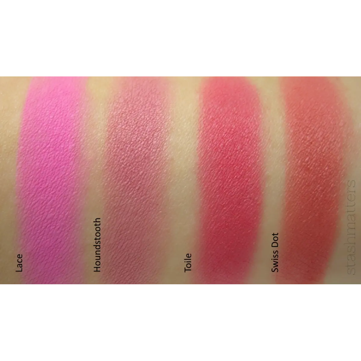 INSTAIN BLUSH - THE BALM- HOUNDSTOOTH