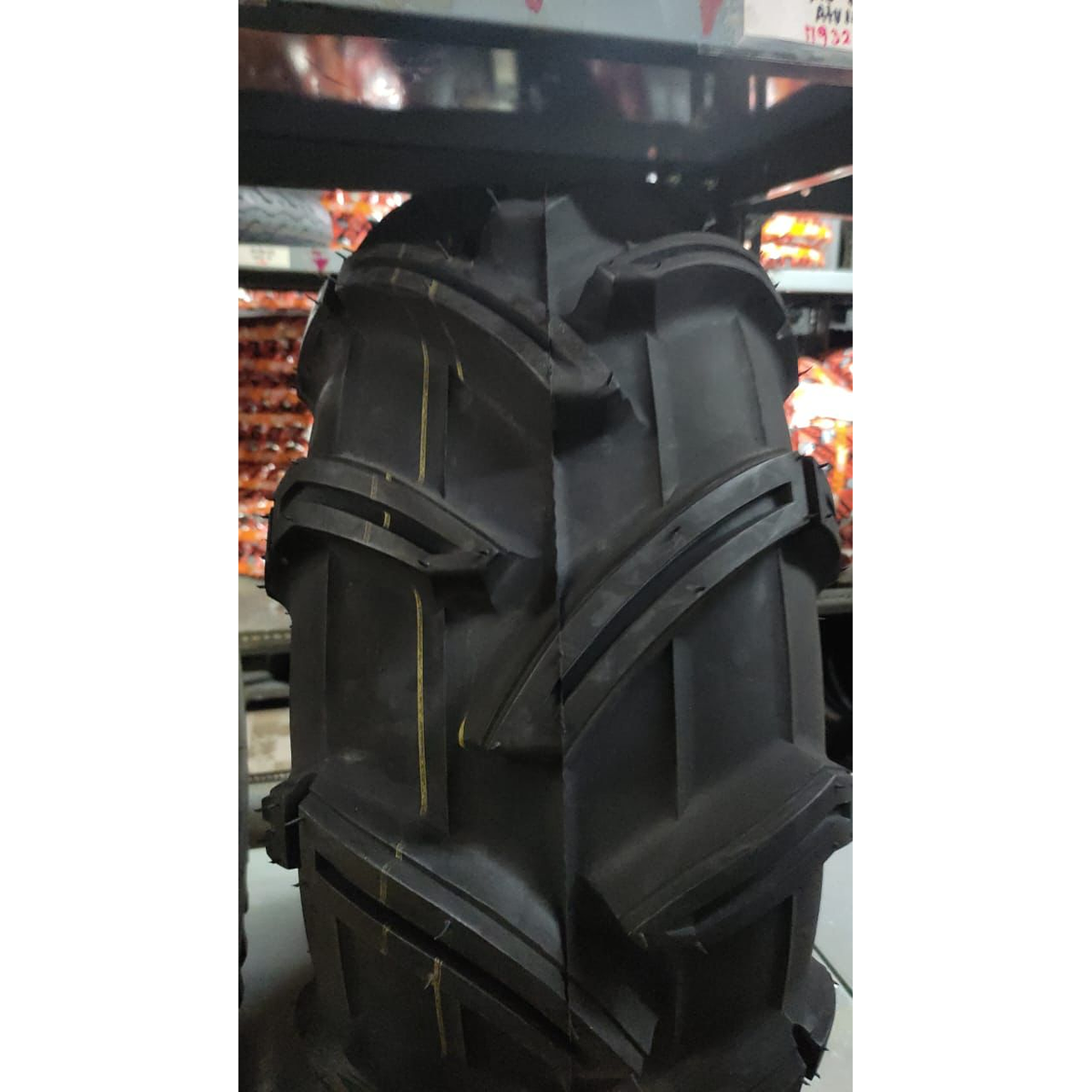 maxxis mud bug canada