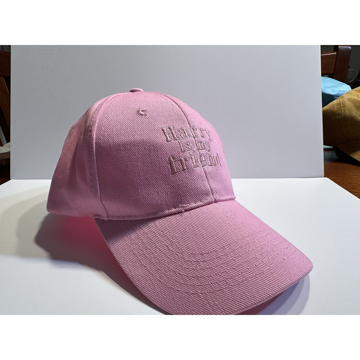 Jockey Rosado Harry is my friend