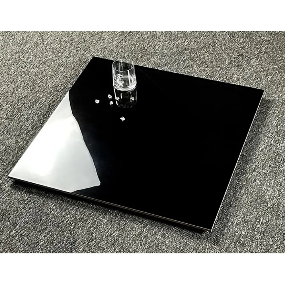 PORCELANATO NEGRO BRILLANTE 60x60 RT