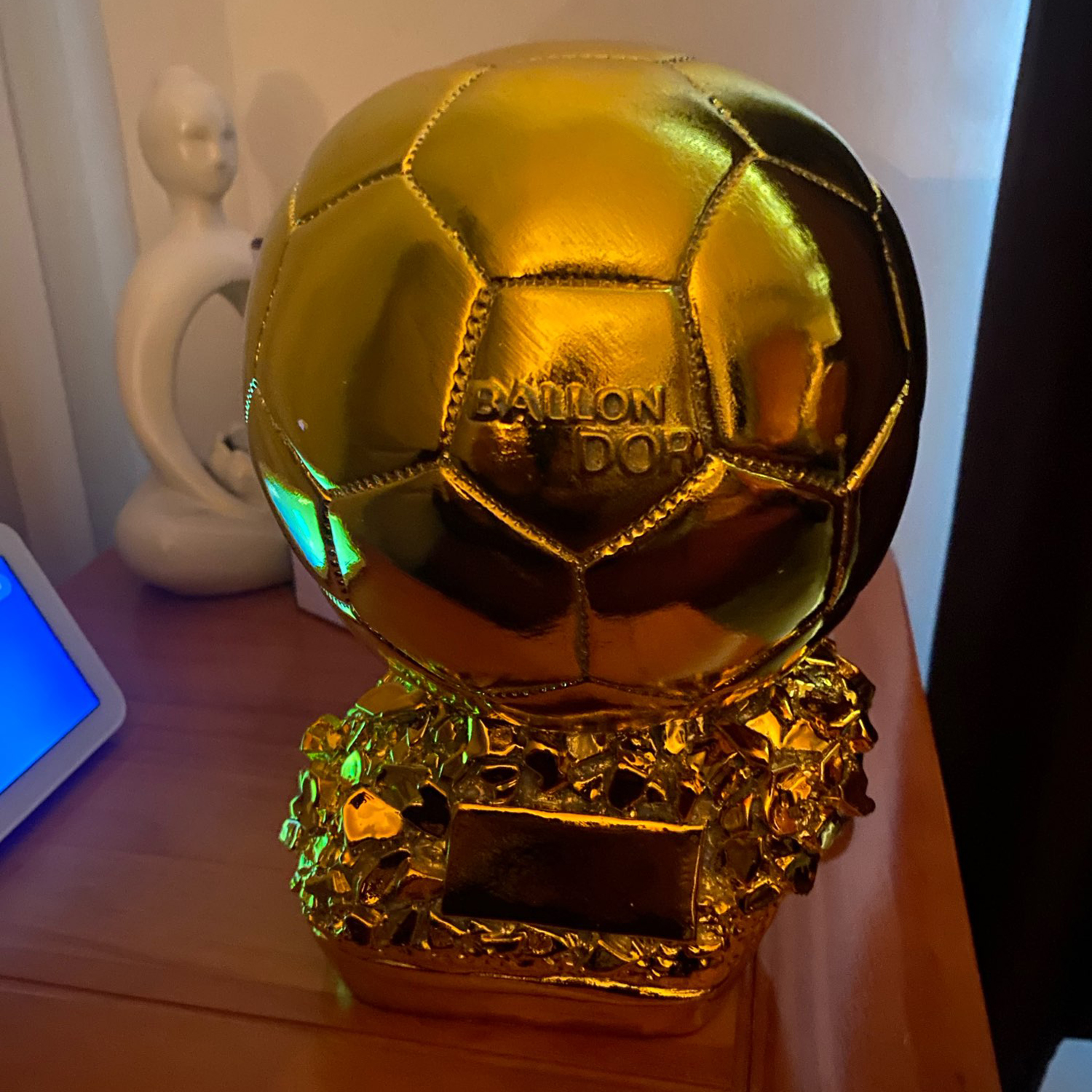 🏆⚽ Réplica de Balón de Oro. Resina 15 cm. Regalo futbolero