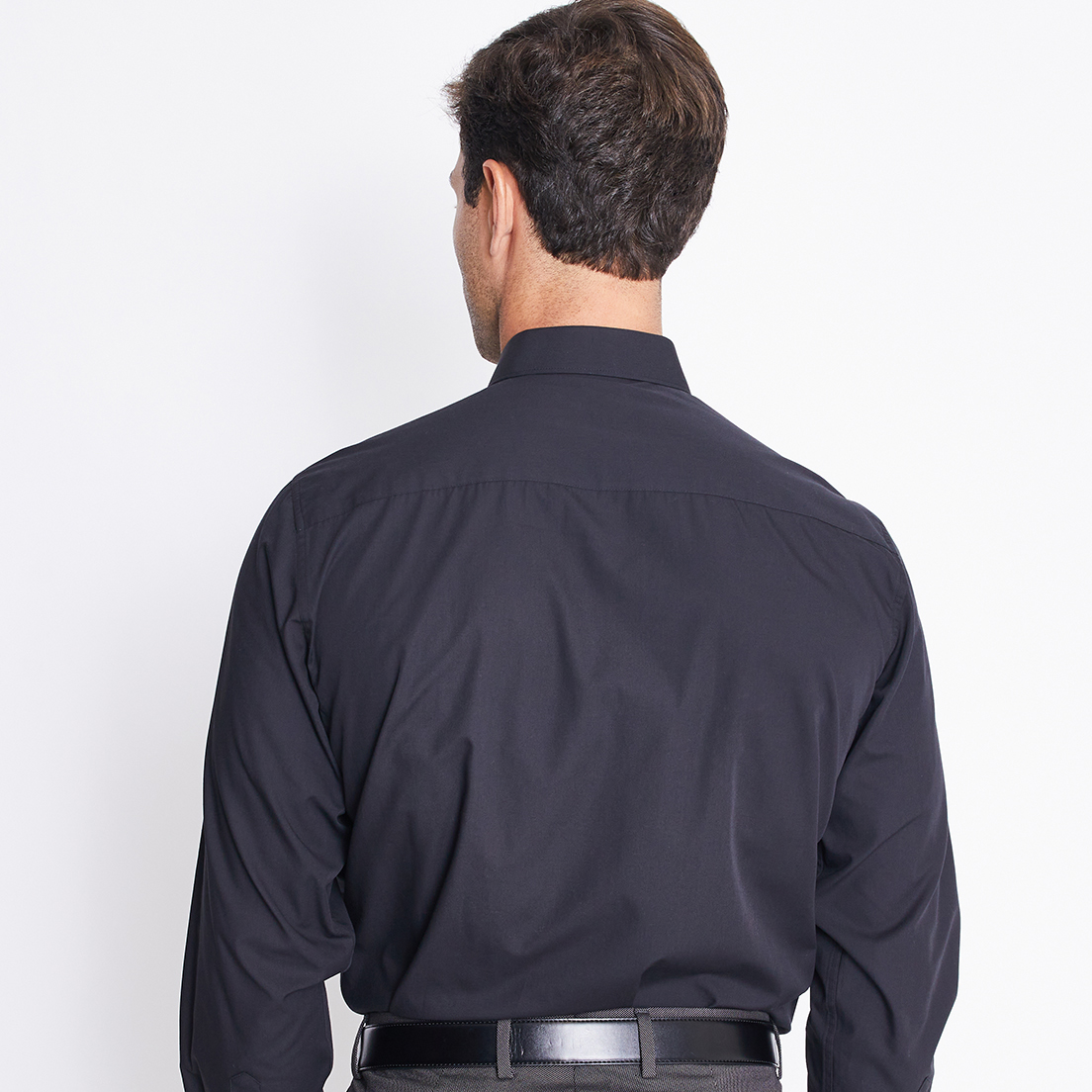 Mavianni Camisa Formal. Classic Fit. Negro