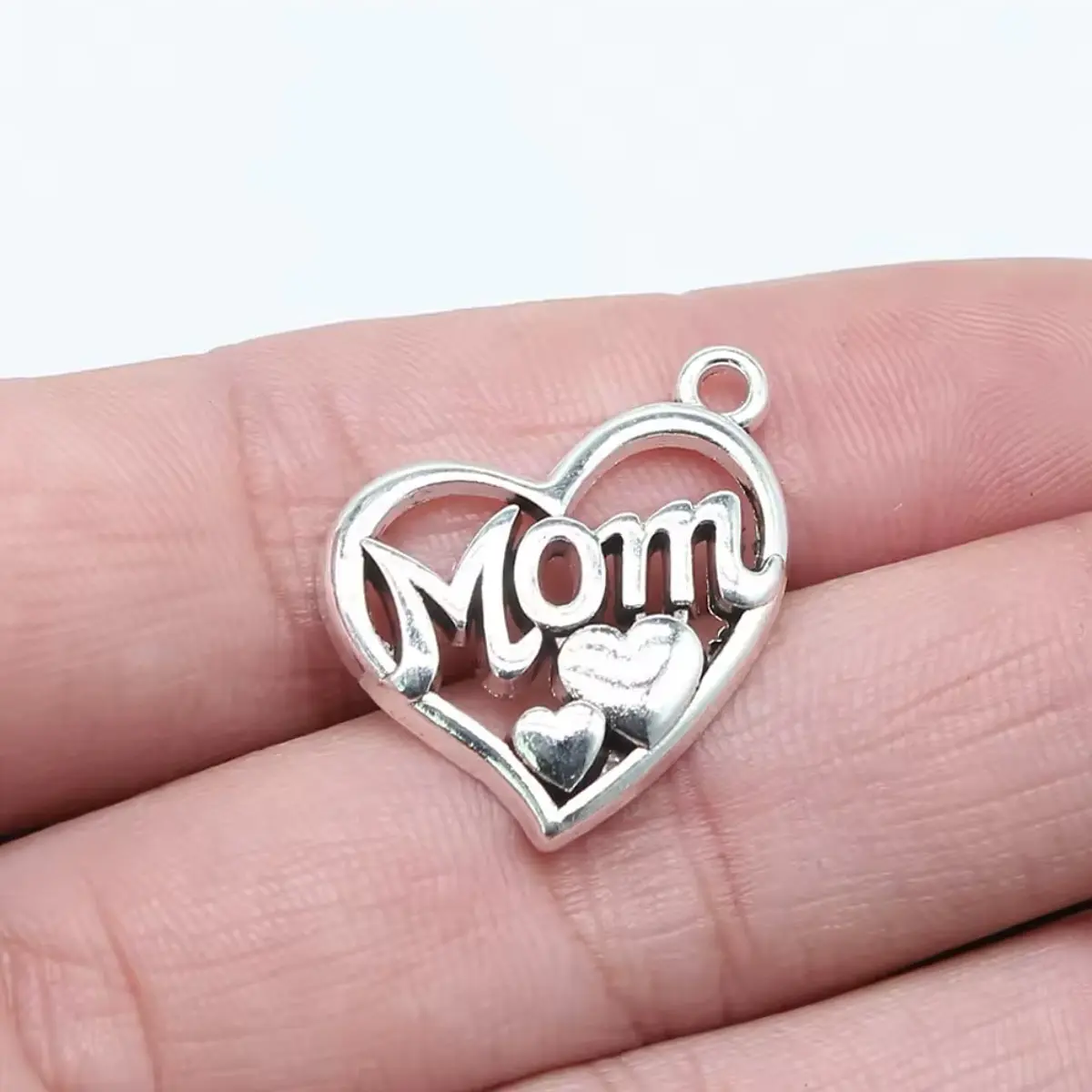 Corazón Mom