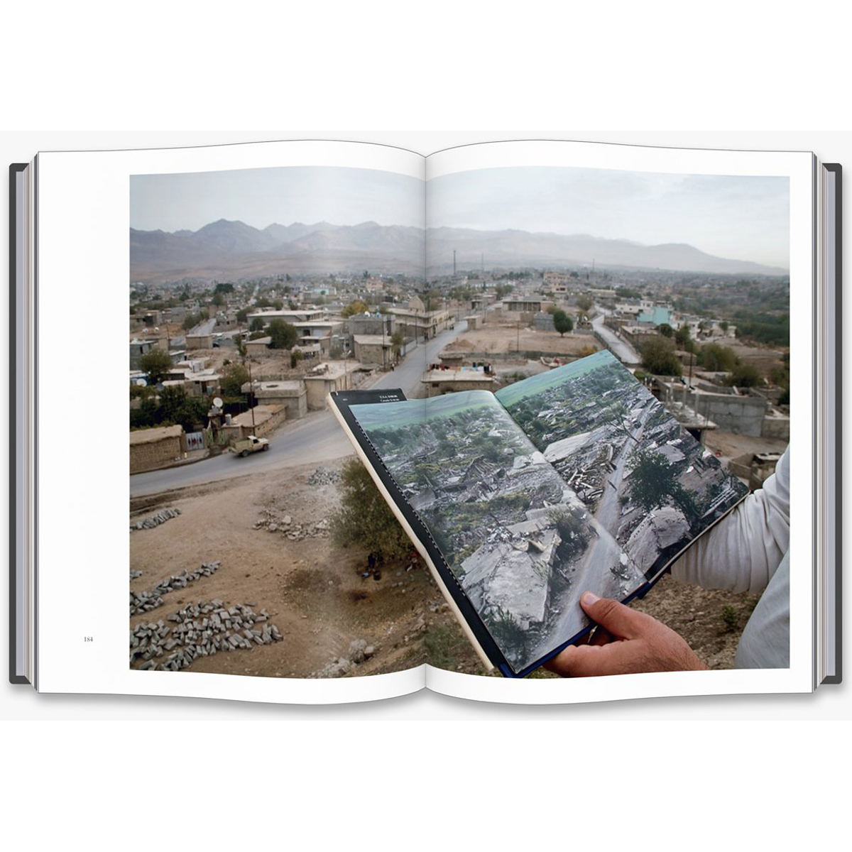 LIBRO: SUSAN MEISELAS ON THE FRONTLINE (Inglés)