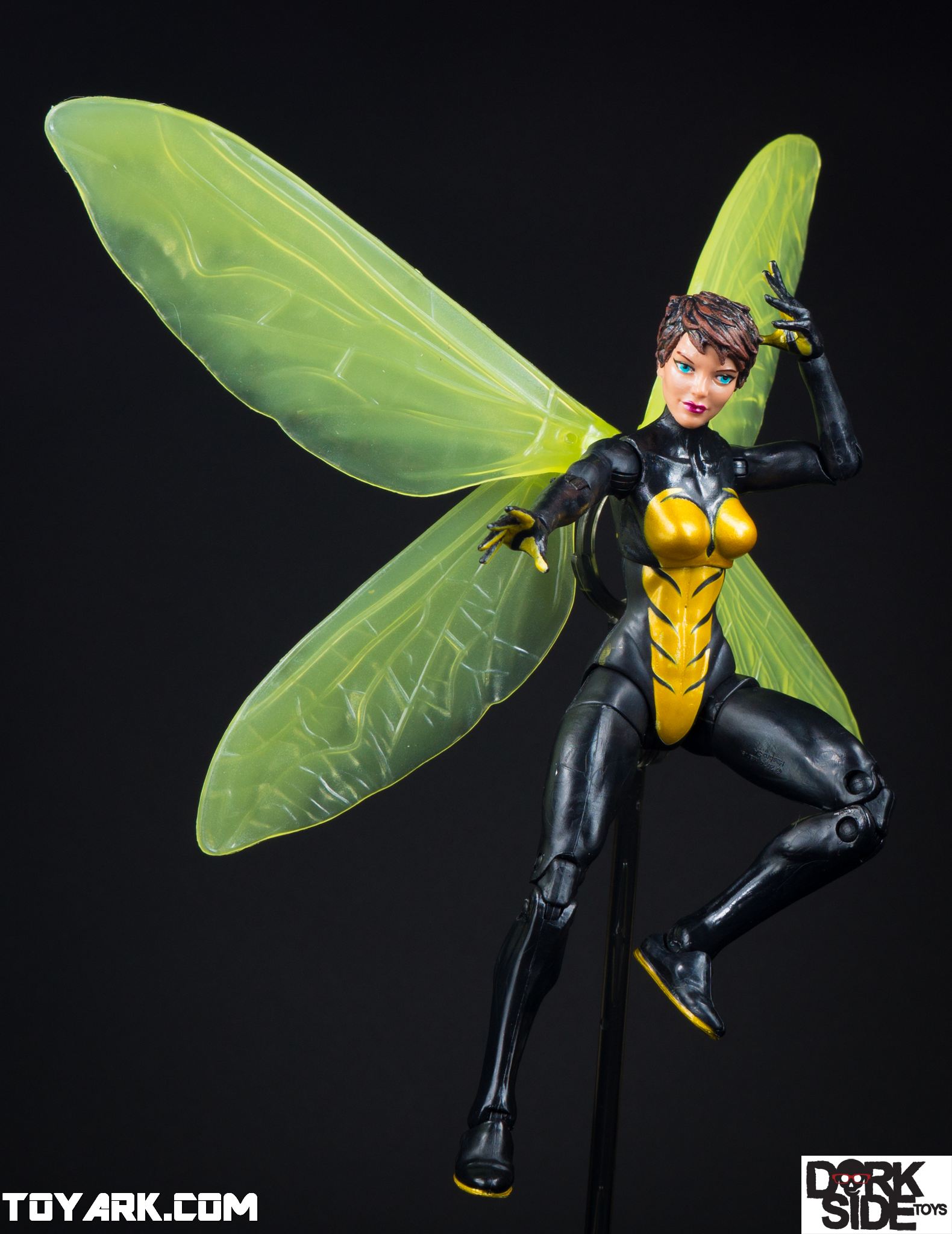 Wasp Ultron BAF Marvel Legends 6