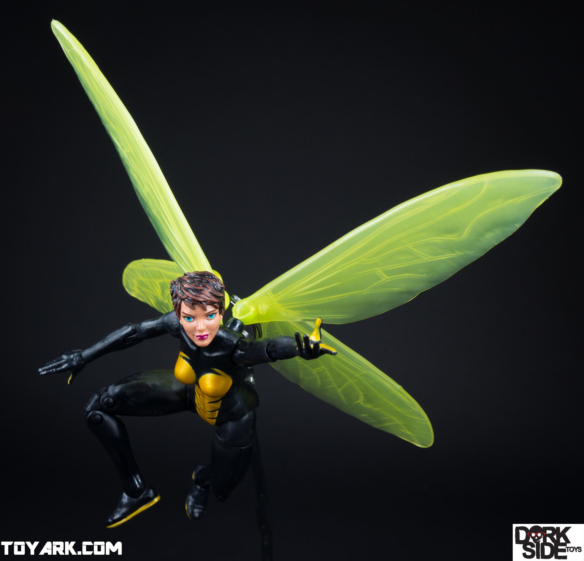 Wasp Ultron BAF Marvel Legends 6