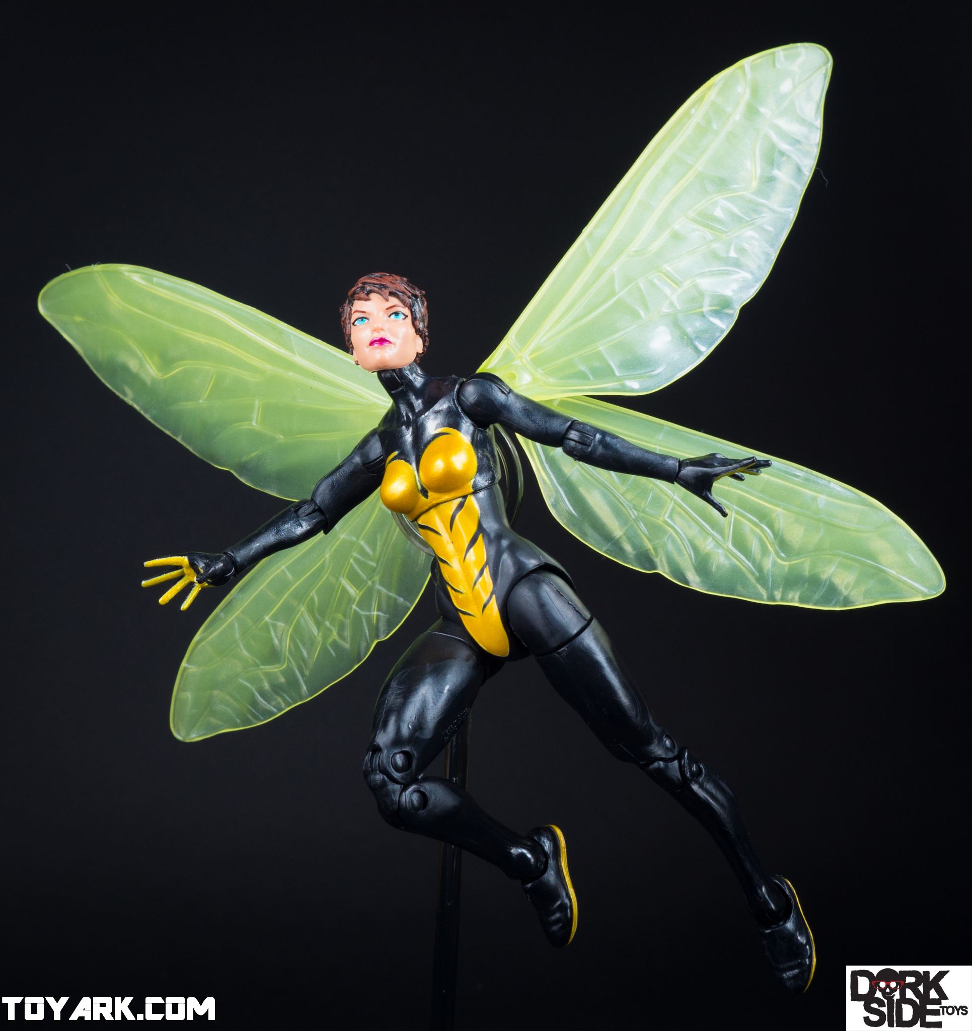 Wasp Ultron BAF Marvel Legends 6