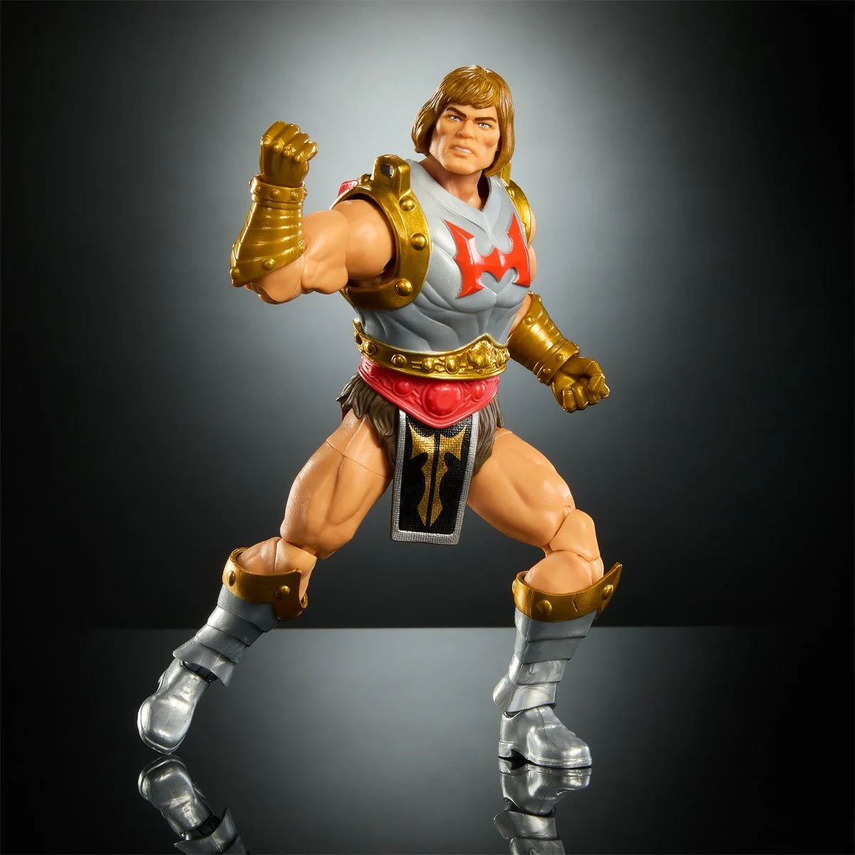 Flying Fist He-Man New Eternia Masters of the Universe Maste