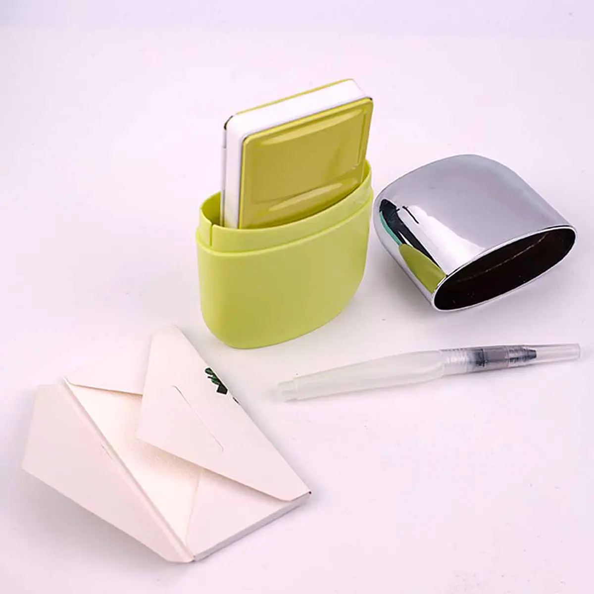 MIYA SET DE ACUARELA 18 COLORES + PINCEL+PAPEL