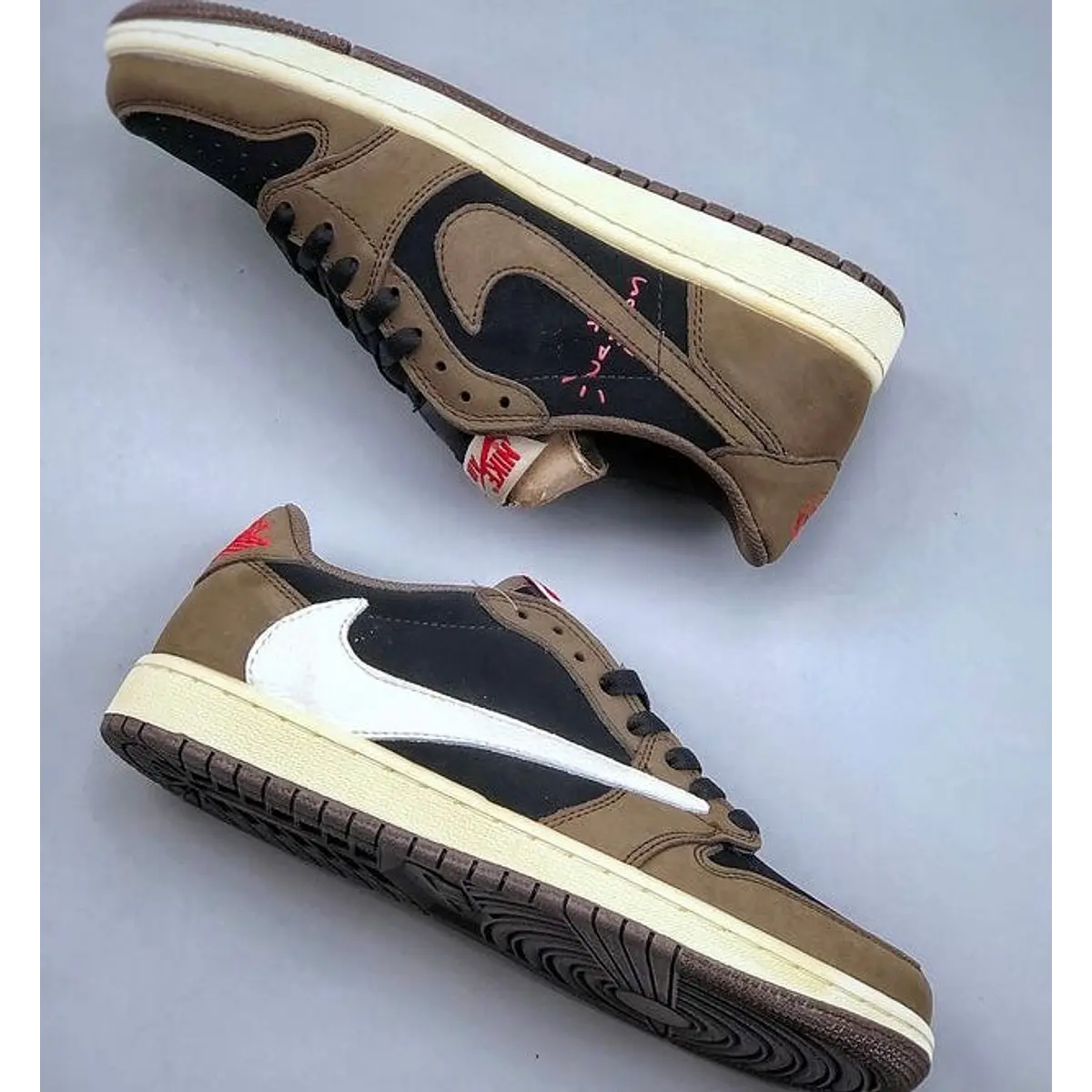 Travis Scott Mocha
