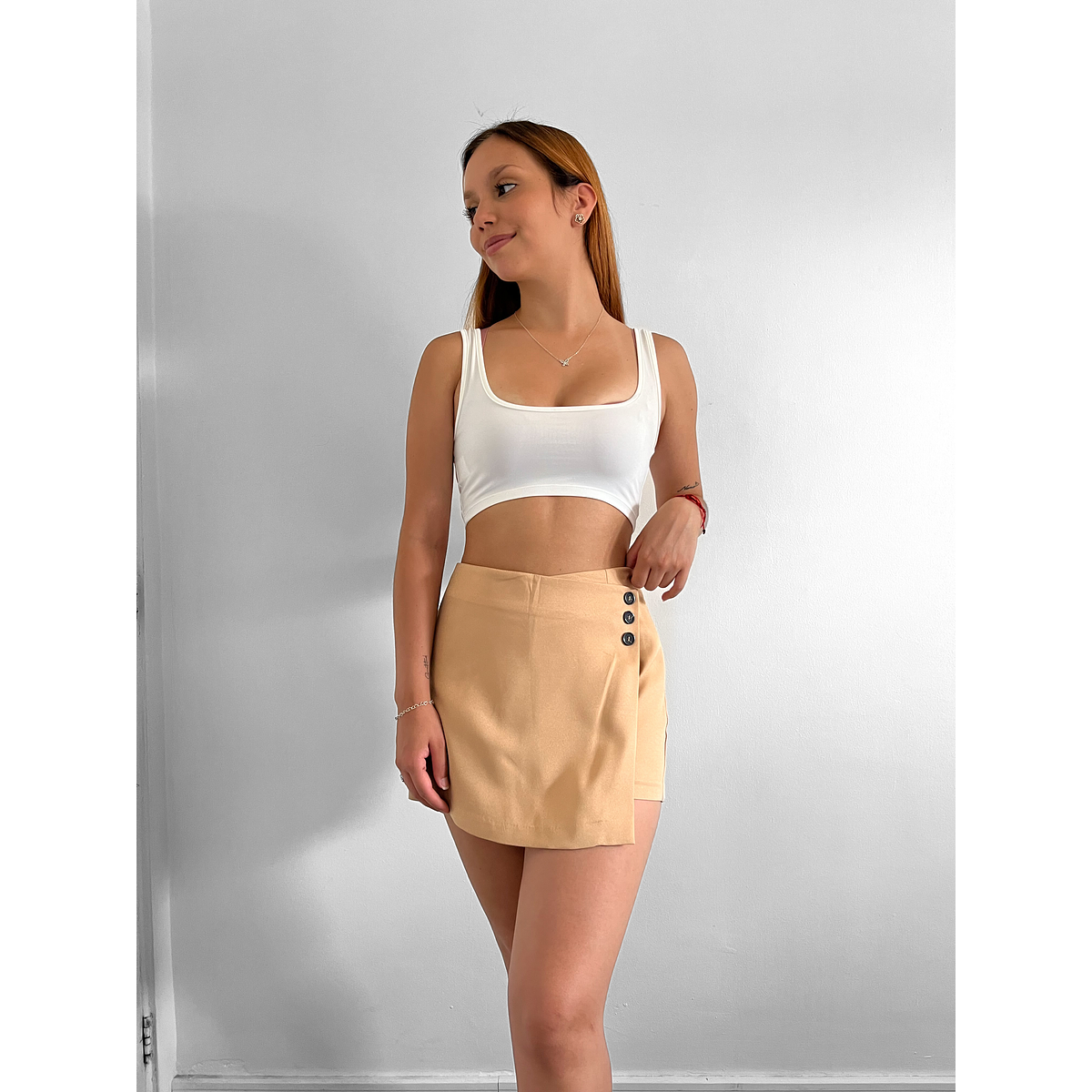 Falda short botones